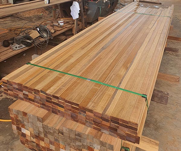 SOLID WOOD DECKING | TIMBER DECKING | OUTDOOR DECKING